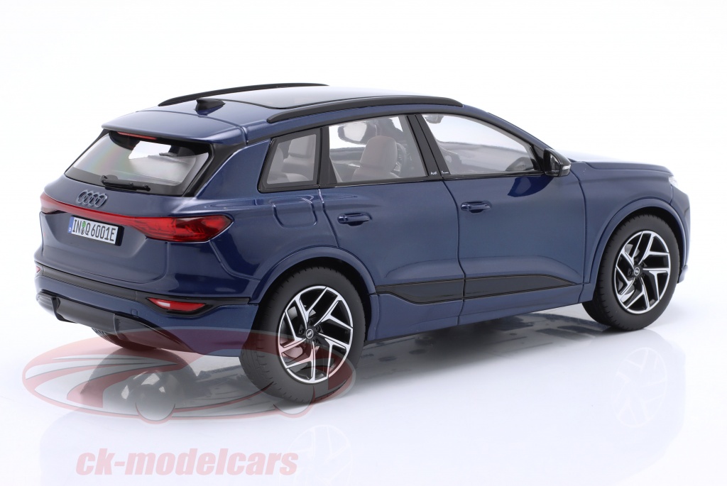 Spark 1:18 Audi Q6 e-tron (GF) SUV year 2024 ascari blue 5012326651 ...
