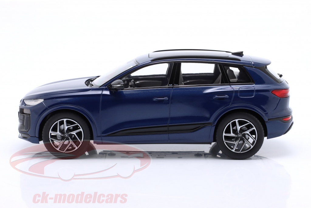 Spark 1:18 Audi Q6 e-tron (GF) SUV year 2024 ascari blue 5012326651 ...