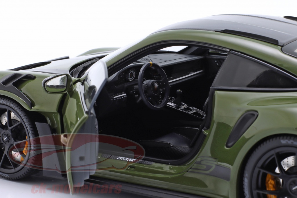 Minichamps 1:18 Porsche 911 (992) GT3 RS 2024 nato olive / black rims ...