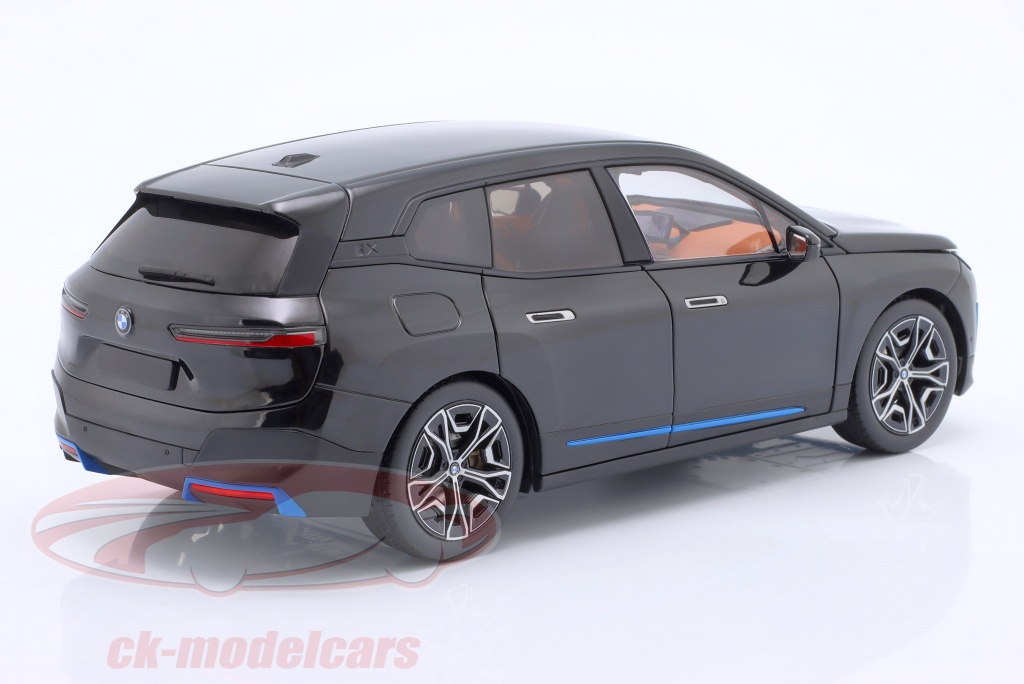 Minichamps 1:18 BMW iX (i20) Baujahr 2022 schwarz metallic 110023101 ...