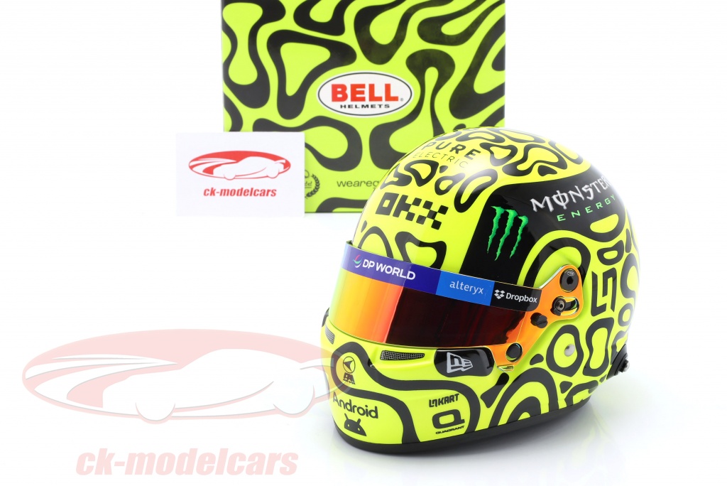 Bell 1:2 Lando Norris #4 McLaren F1 Team Formula 1 2024 Helmet 4100306 ...