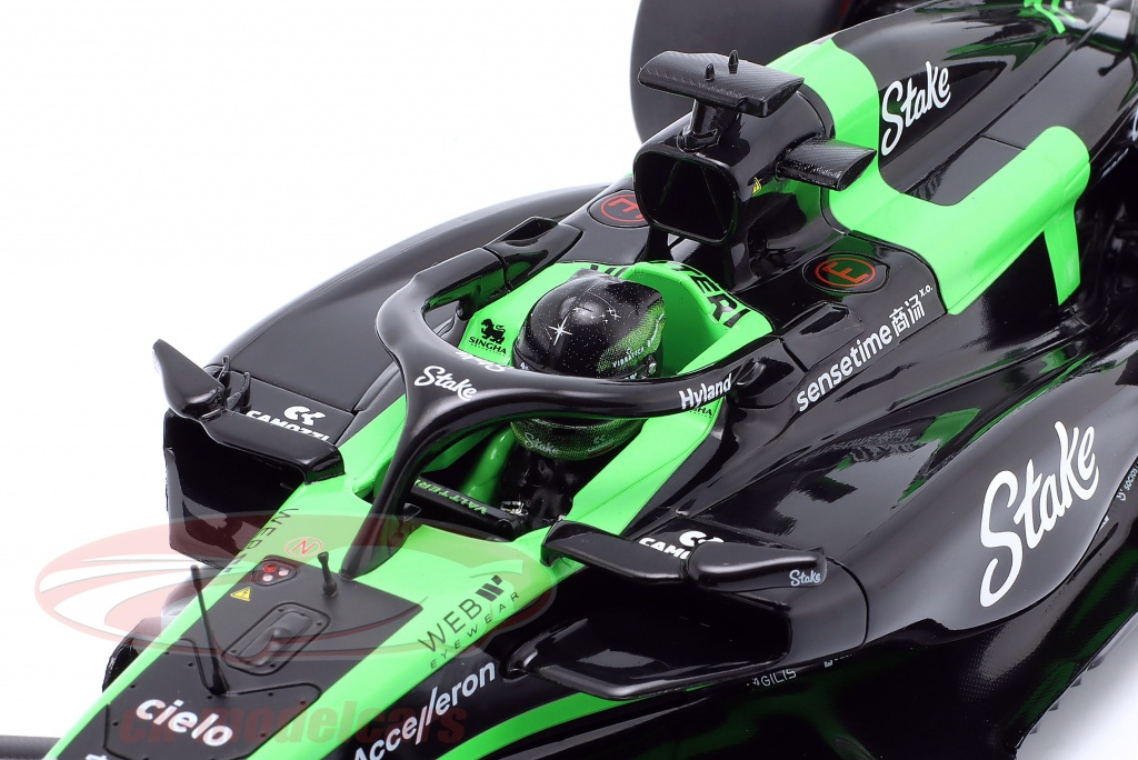 Solido 1:18 Valtteri Bottas KICK Sauber C44 #77 Japan GP Formel 1 2024 S1814102 Modellauto ...