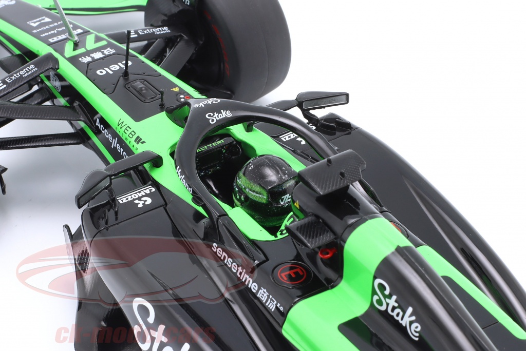 Solido 1:18 Valtteri Bottas KICK Sauber C44 #77 Japan GP Formel 1 2024 S1814102 Modellauto ...