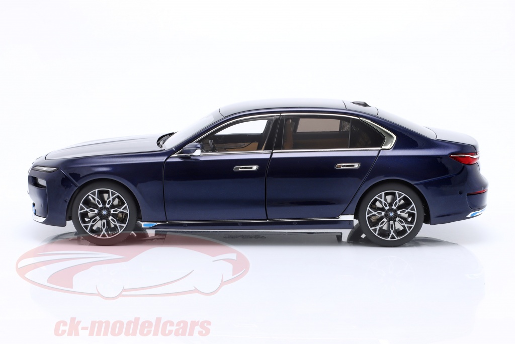 Minichamps 1:18 BMW i7 (G70) year 2022 dark blue metallic 110023202 model car 110023202 ...