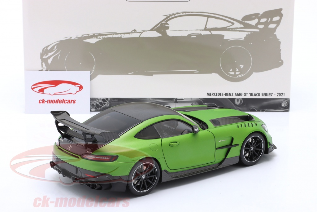 Minichamps 1:18 Mercedes-Benz AMG GT Black Series year 2021 matte green ...