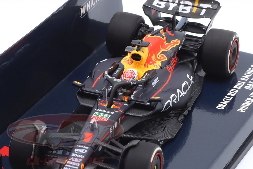 Minichamps 1:43 Max Verstappen Red Bull RB19 #1 Sieger Ungarn GP Formel ...