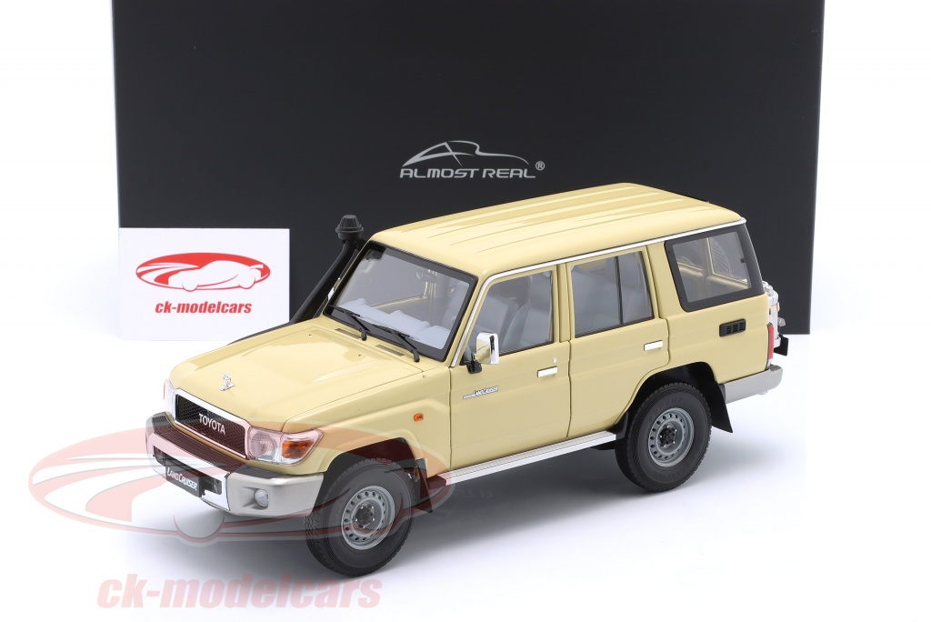 Almost Real 1:18 Toyota Land Cruiser (J76) Año de construcción 2017 ...