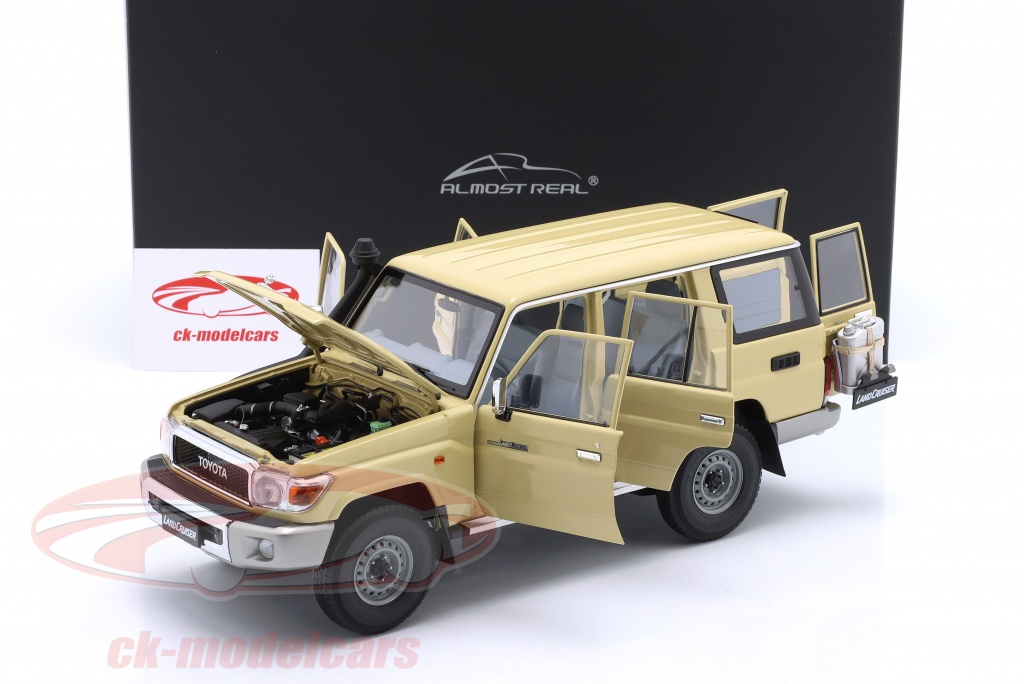 Almost Real 1:18 Toyota Land Cruiser (J76) год постройки 2017 бежевый ...
