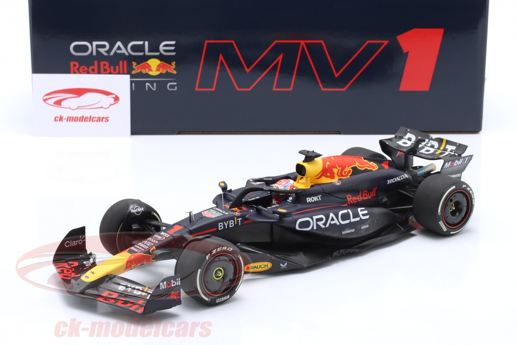 Minichamps 1:18 Max Verstappen Red Bull RB20 #1 Winner Bahrain GP Formula 1 world champion 2024 ...