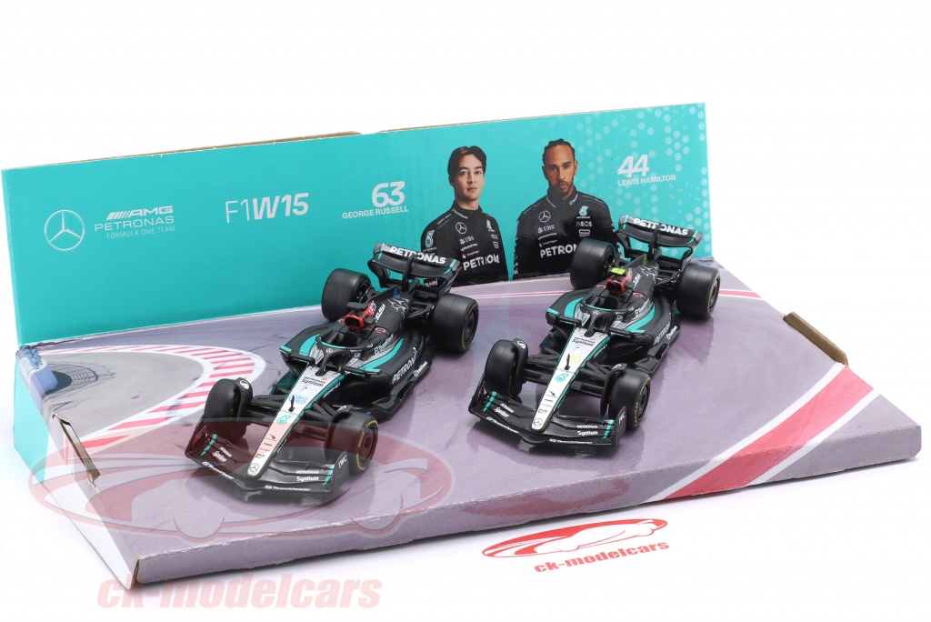 Bburago 1:43 2-Car Set Mercedes: Hamilton #44 & Russell #63 公式 1 2024 ...