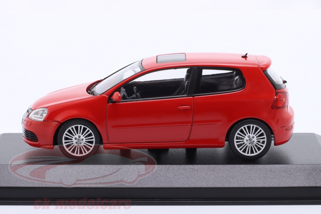Minichamps 1:43 Volkswagen VW Golf V R32 year 2005 red 940054500 model ...