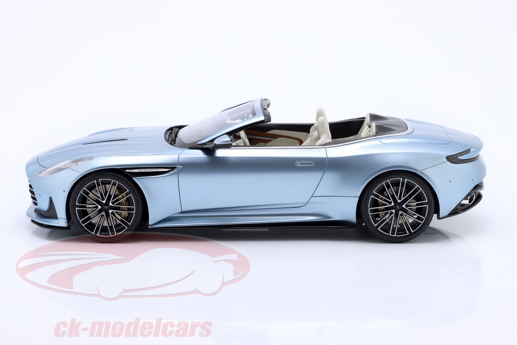 GT-SPIRIT 1:18 Aston Martin DB12 Volante year 2023 light blue metallic ...