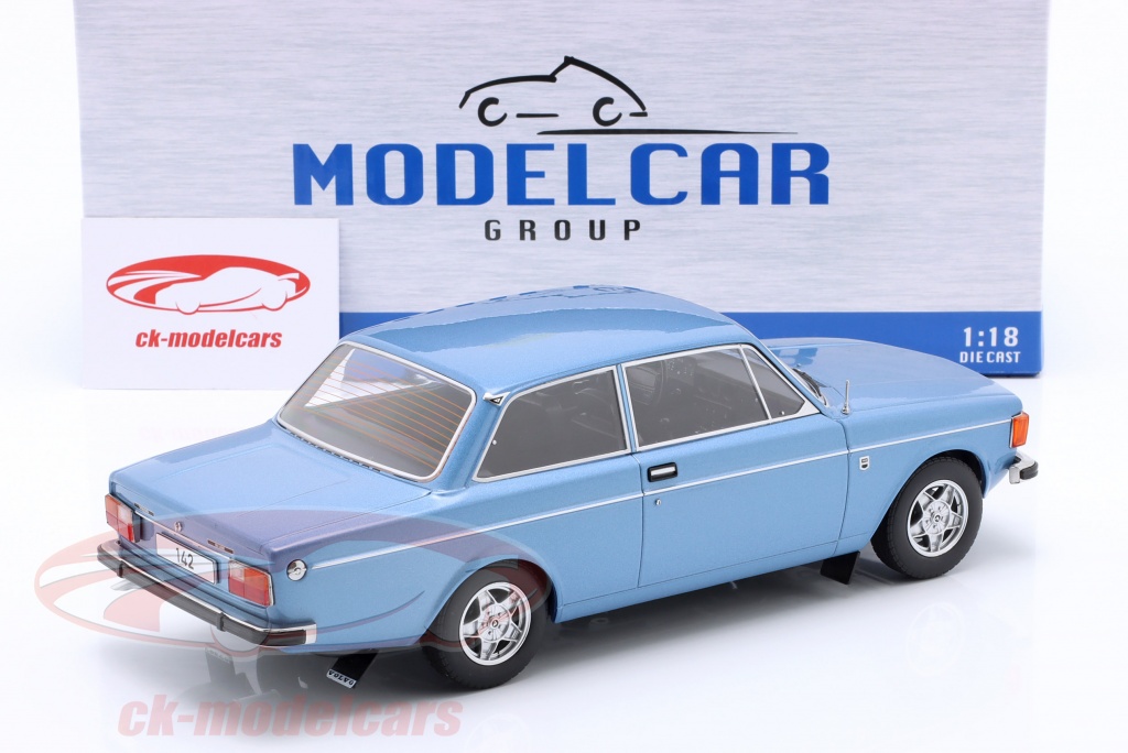 ModelCarGroup 1:18 Volvo 142 Year 1973 blue metallic ModelCar Group ...