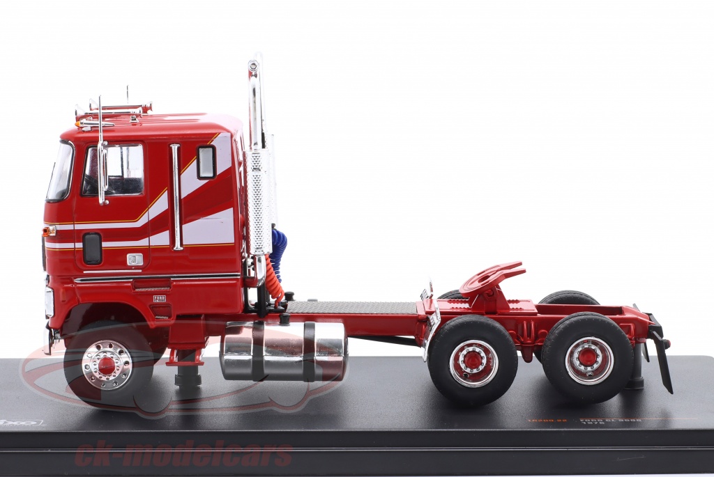 Ixo 1:43 Ford CL 9000 Year 1976 red TR209.22 model car TR209.22 4895102345304