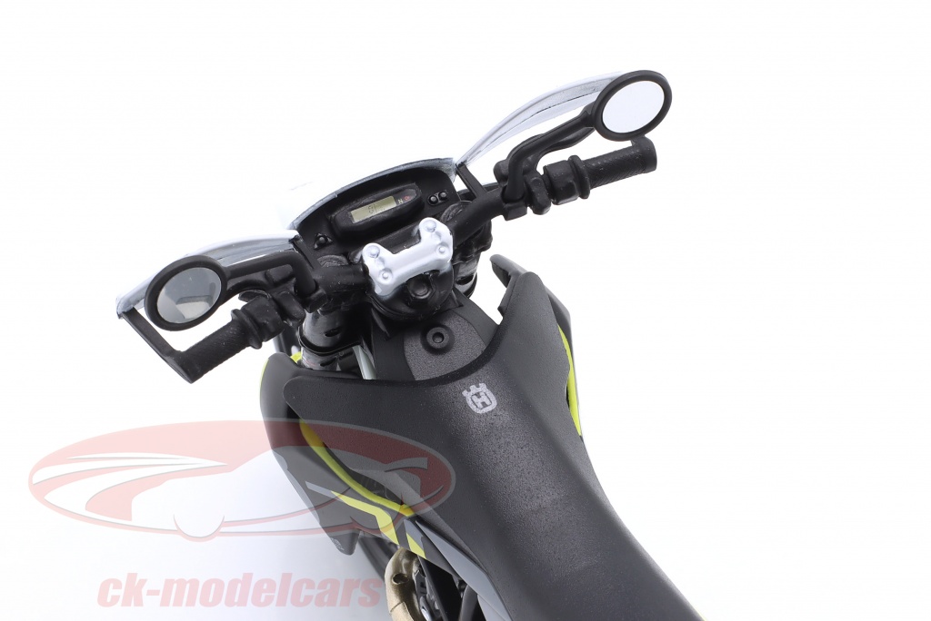 Maisto 1:12 Husqvarna 701 Supermoto Year 2023 black / yellow / white ...