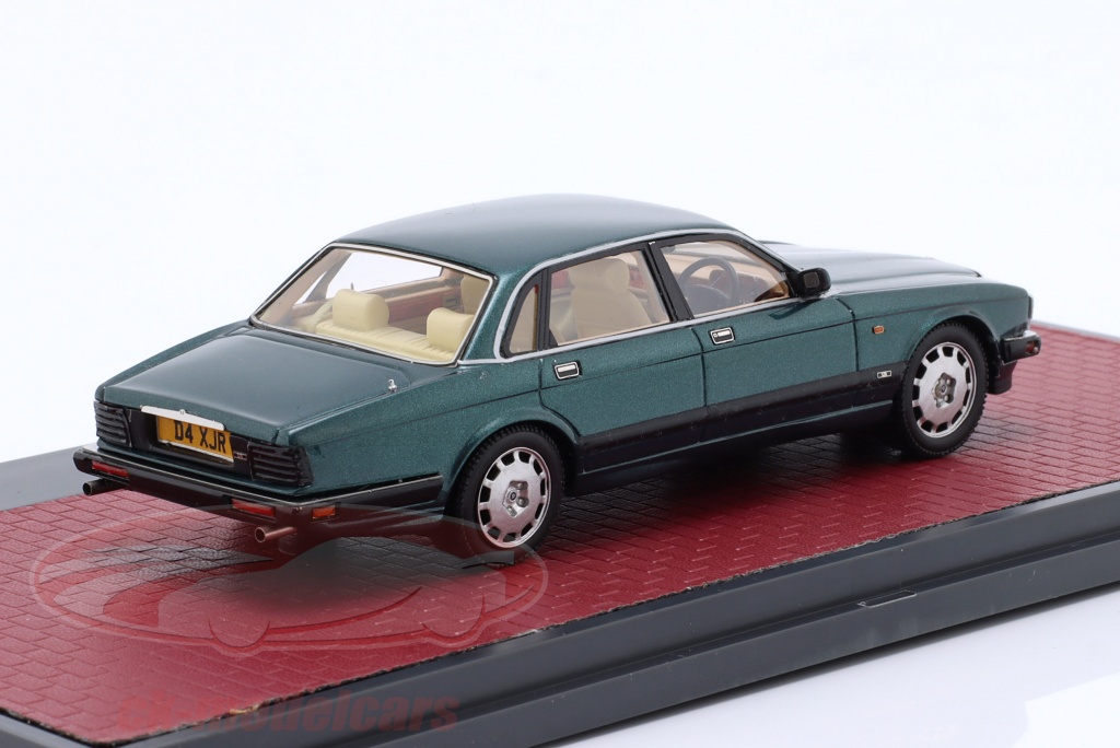 Matrix 1:43 Jaguar XJR (J40) Year of construction 1991-1995 blue ...