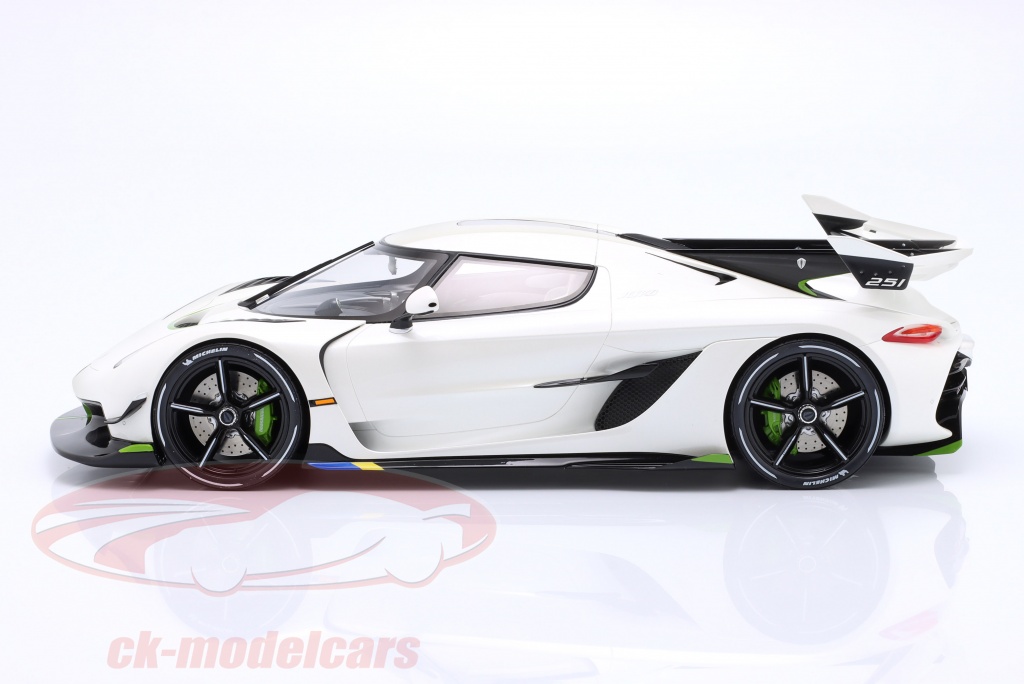 GT-SPIRIT 1:12 Koenigsegg Jesko Baujahr 2021 perlweiß GT501 Modellauto ...