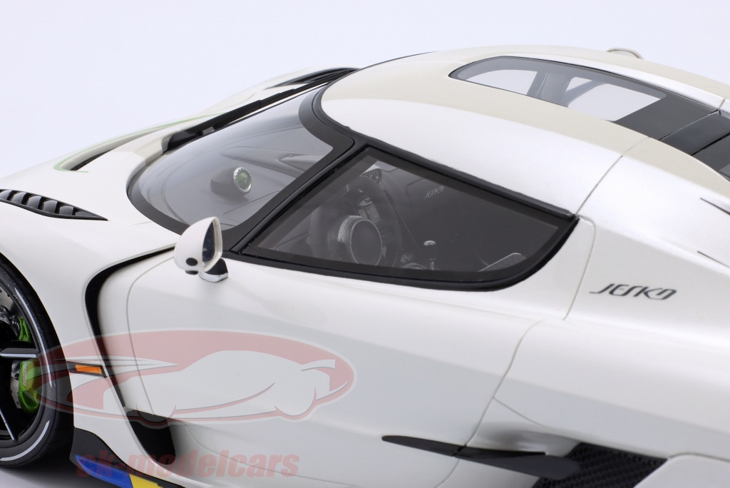 GT-SPIRIT 1:12 Koenigsegg Jesko Baujahr 2021 perlweiß GT501 Modellauto ...
