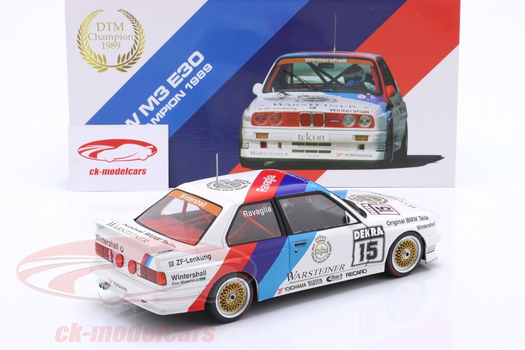 WERK83 1:18 BMW M3 (E30) #15 DTM campeão 1989 Roberto Ravaglia W18038002C (Collector's Box ...