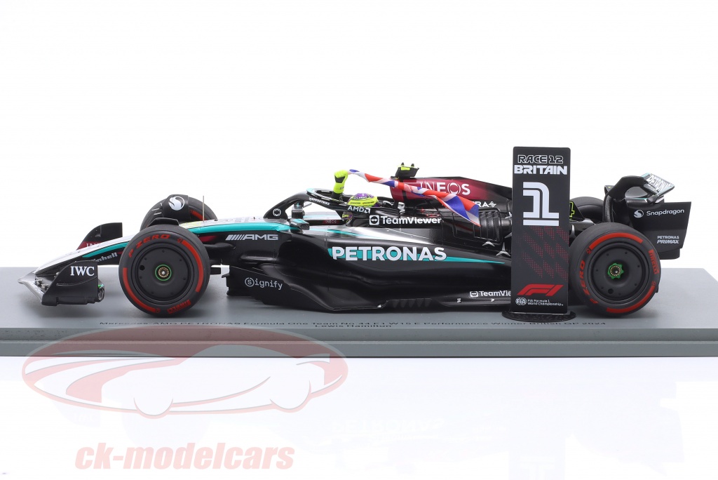 Spark 1:18 Lewis Hamilton Mercedes-AMG F1 W15 #44 Winner British GP Formula 1 2024 18S999 model ...
