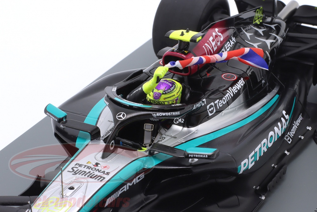 Spark 1:18 Lewis Hamilton Mercedes-AMG F1 W15 #44 Winner British GP ...