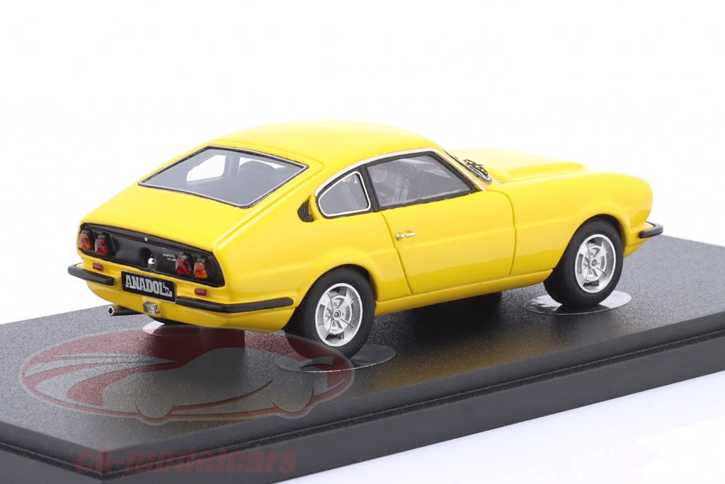 AutoCult 1:43 Anadol STC-16 Baujahr 1973 gelb 60124 Modellauto 60124