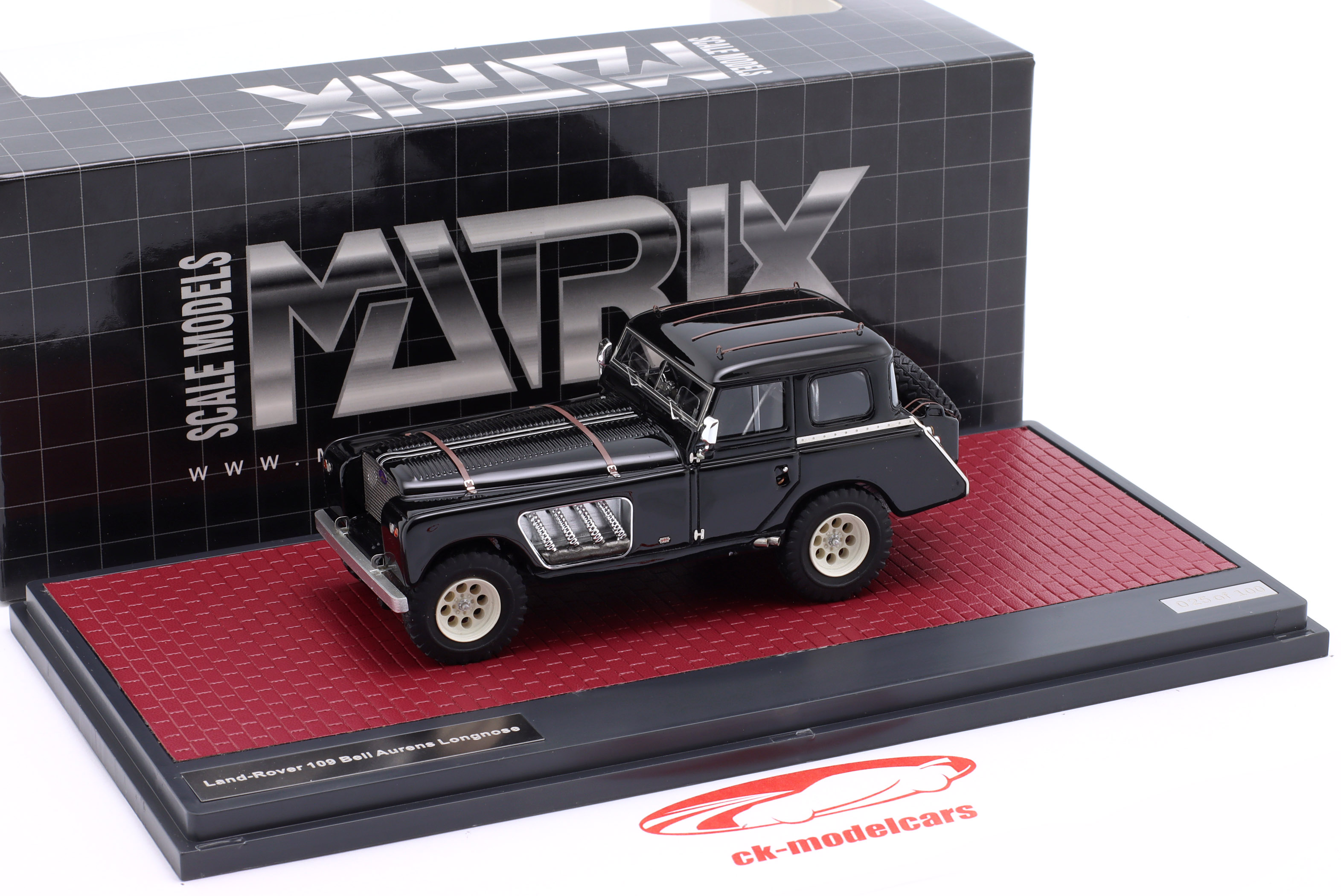 Matrix 1:43 Land Rover 109 Bell Aurens Longnose Closed Top year 2008 ...