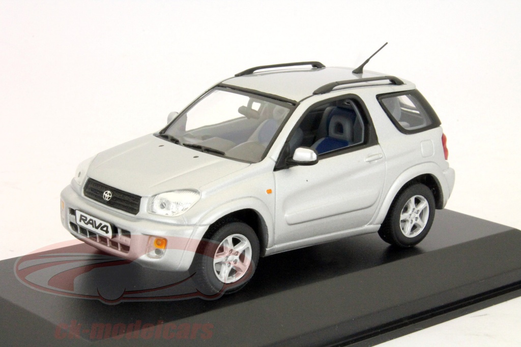 Minichamps 1:43 Toyota RAV 4 silver CK9991358 model car CK9991358