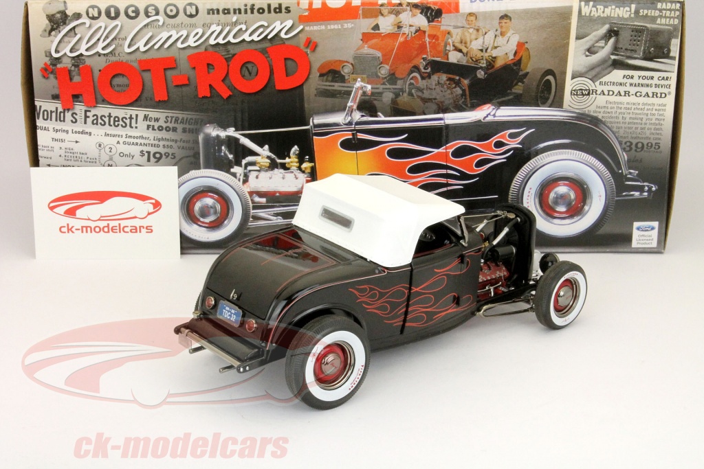 GMP 1:18 Ford Coupe Hot Rod built in 1932 black with dark flames ...