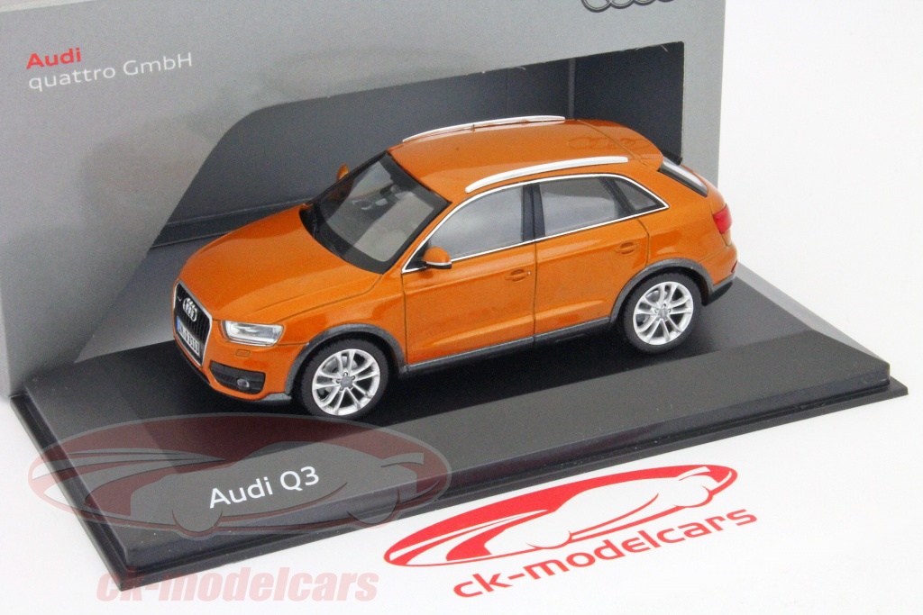 Schuco 1:43 アウディQ3サモアオレンジモデル 5011103623 モデル 車 5011103623 2150000558945