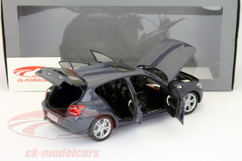ParagonModels 1:18 BMW 1 Series (F20) dunkelblau Paragon Models PA-97005 Modellauto PA-97005 ...
