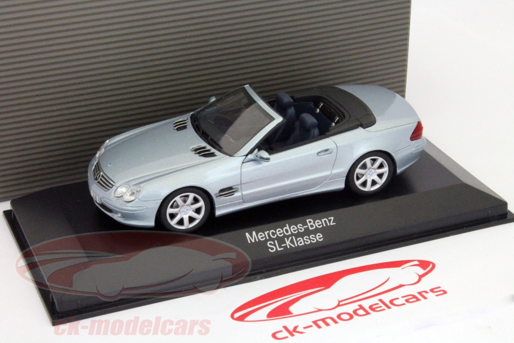 Minichamps 1:43 メルセデスベンツSLクラスモデル2001銀テルルMB B66961923 モデル 車 B66961923