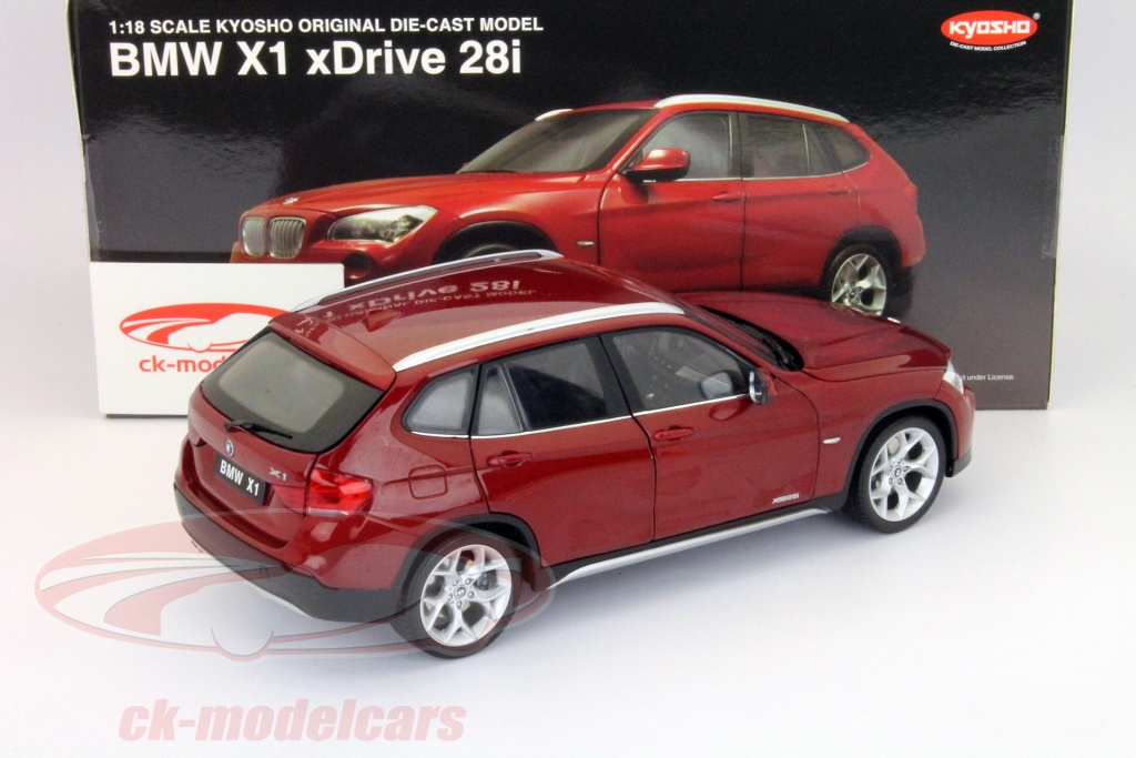 Kyosho 1:18 BMW X1 xDrive 28i red 08791VR model car 08791VR 4548565218493