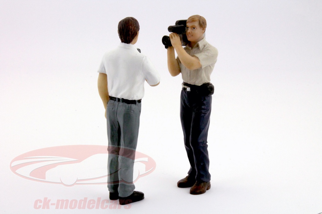 True Scale 1:18 Figures Set journaliste et cameraman TSM13AC13 modèle ...