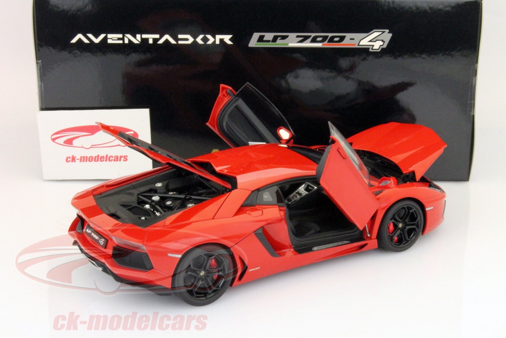AUTOart 1:18 Lamborghini Aventador LP700-4 Année 2011 rouge 74669 ...