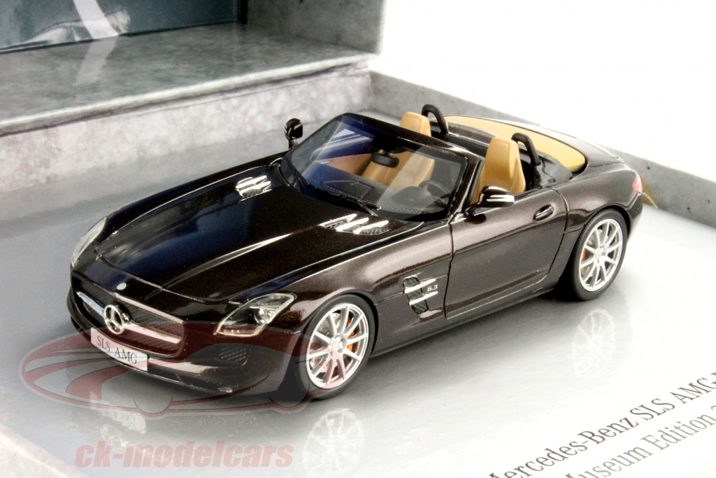 Schuco 1:43 Mercedes-Benz SLS AMG Roadster brown B66055747 model car ...
