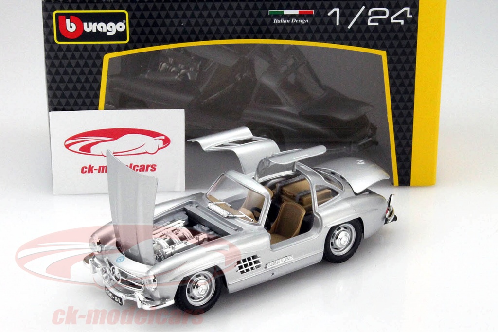 Bburago 1:24 Mercedes-Benz 300 SL (W198) Year 1954 silver 18-22023 model car 18-22023 4893993220236