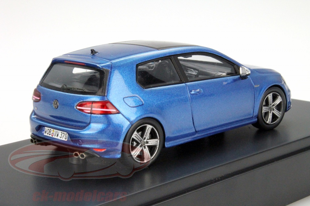 Spark 1:43 Volkswagen VW Golf VII 7 R blue 709037 model car 709037 ...