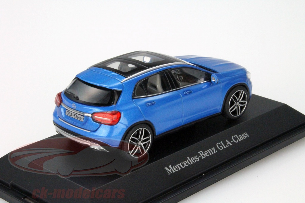 Schuco 1:43 Mercedes-Benz GLA-class blue metallic B66960264 model car ...