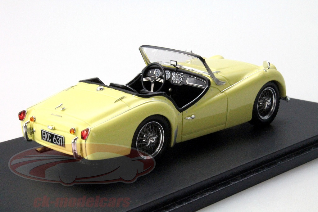 Spark 1:43 Triumph TR3 A Year 1960 yellow S0518 model car S0518 ...
