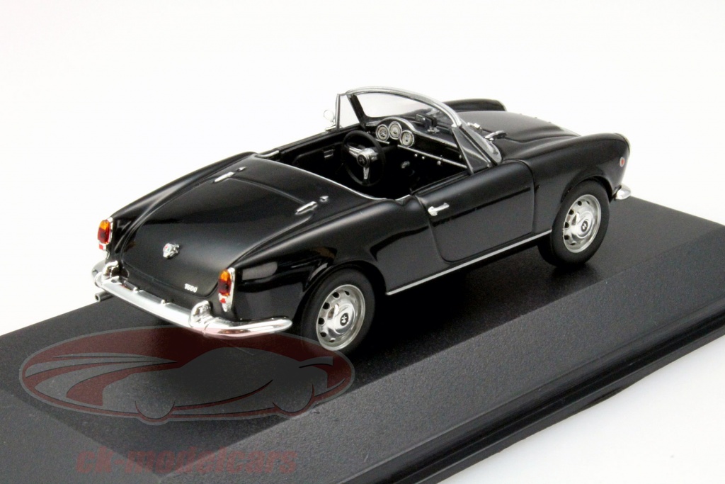 Minichamps 1:43 Alfa Romeo Giulia Spider Year 1962 black 400120730 ...