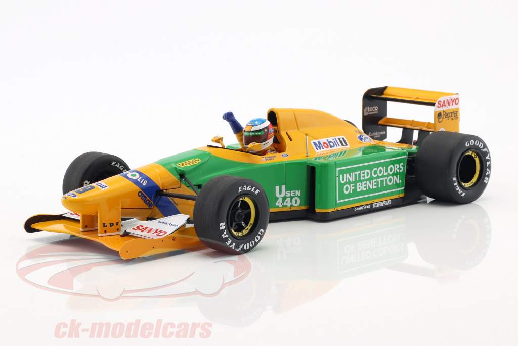 Und noch ein Exklusivmodell: Schumachers Camel Benetton Ford