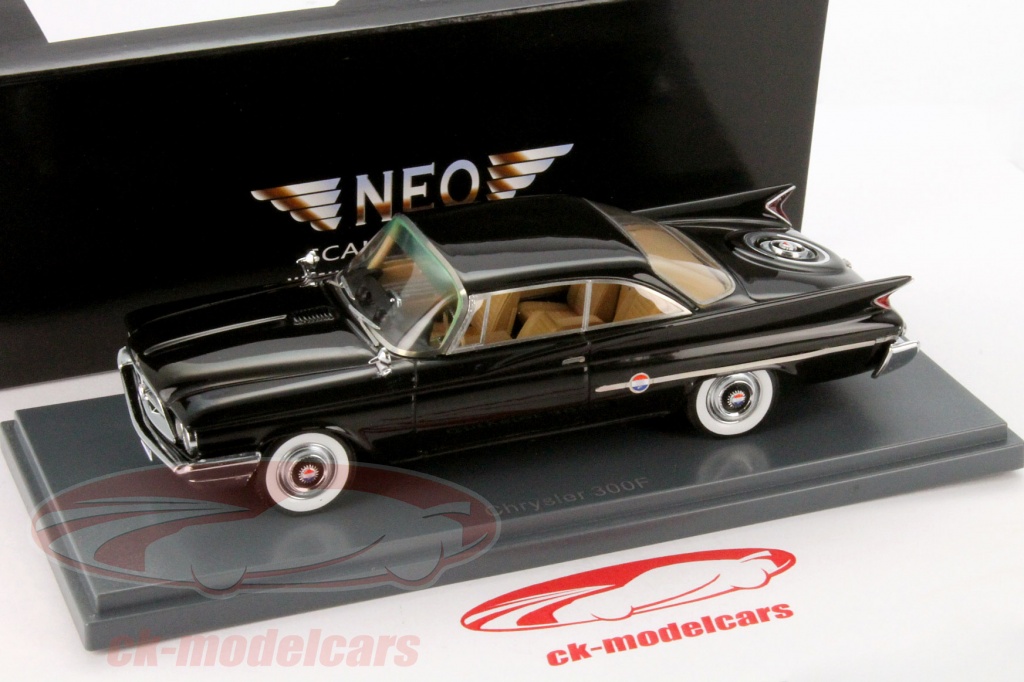 Neo 1:43 Chrysler 300F Coupe black NEO44684 model car NEO44684 197207