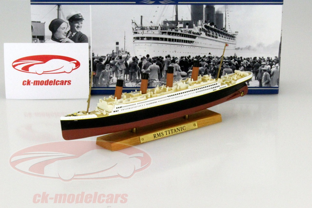 Atlas 1:1250 Luxury liner RMS Titanic 7572001 model car 7572001