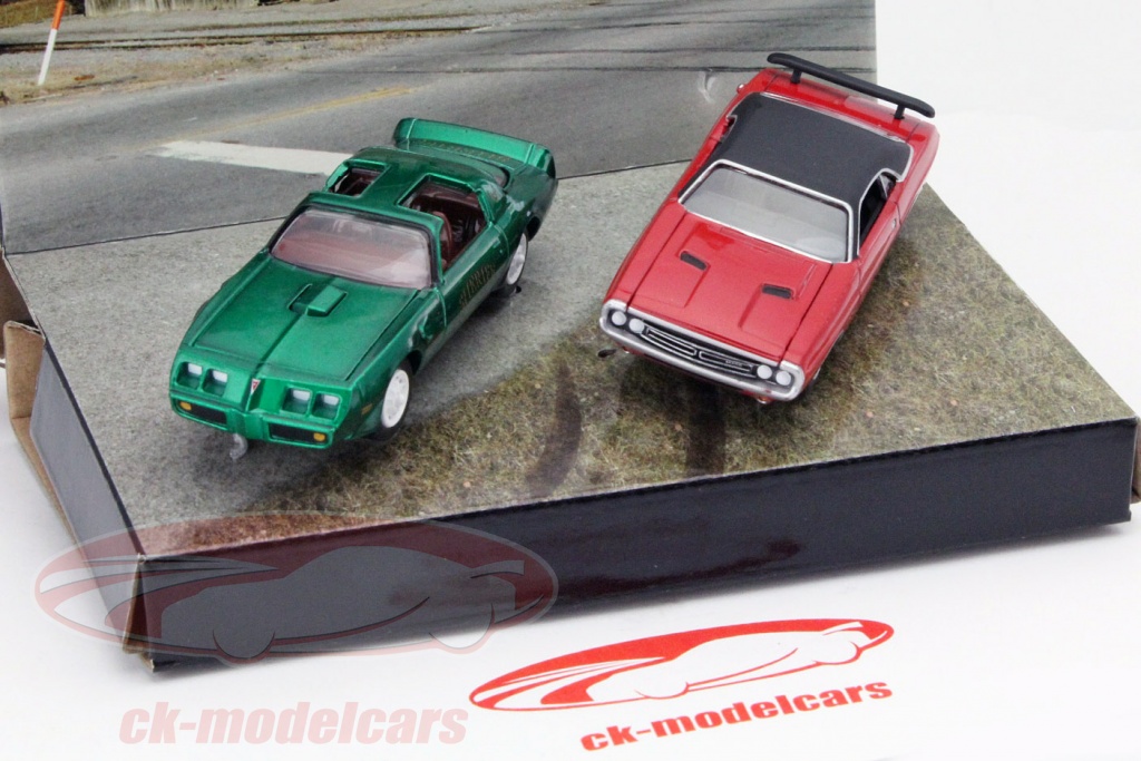 Greenlight 1:64 Pontiac Trans Am and Dodge Challenger 2-Car set green ...