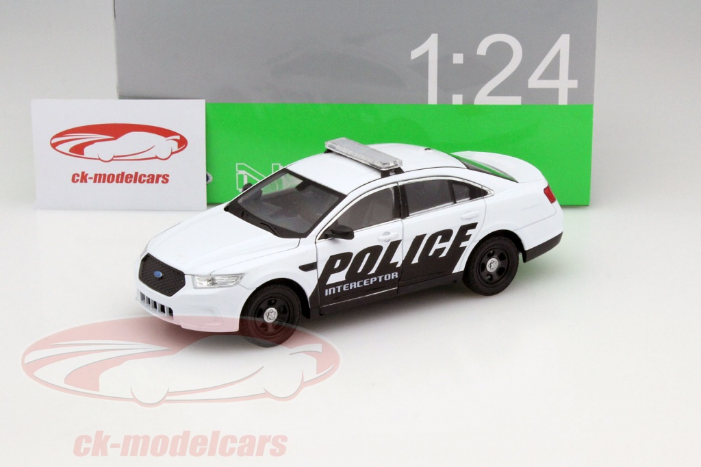 Welly 1:24 Ford Police Interceptor Year 2013 black / white 24045W model ...