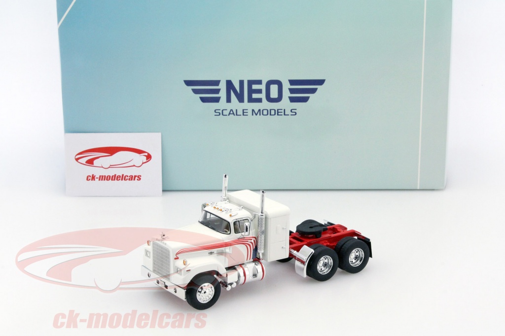 Neo 1:43 Dodge CNT 950 Bighorn year 1974 white / red NEO44870 model car ...