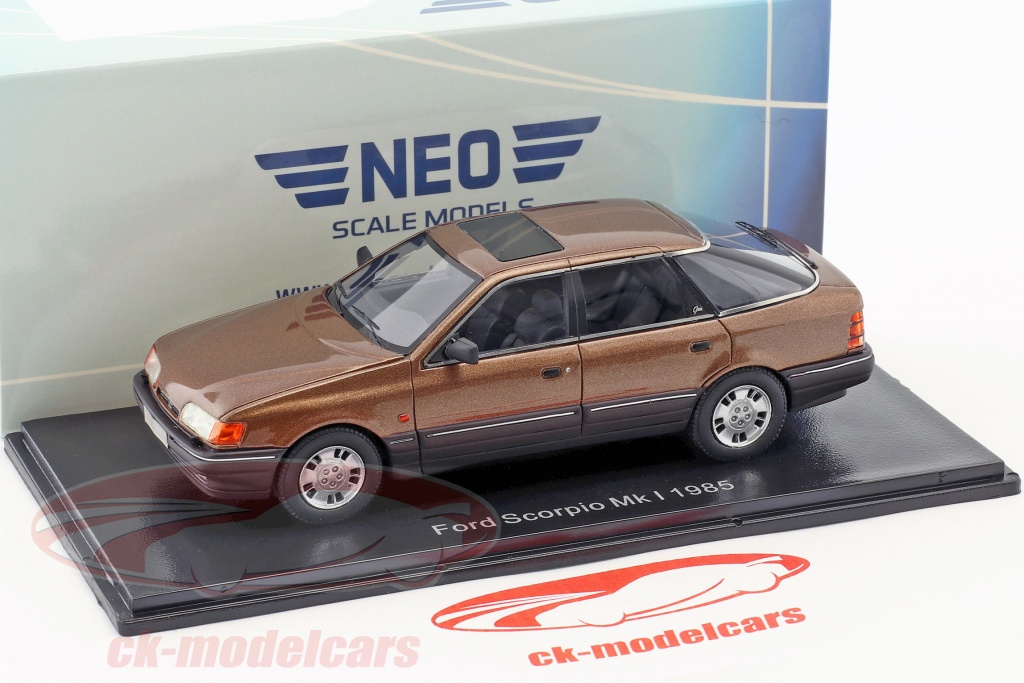 Neo 1:43 Ford Scorpio Ghia Mk1 築 1986 褐色 メタリック NEO49556 モデル 車 NEO49556 ...