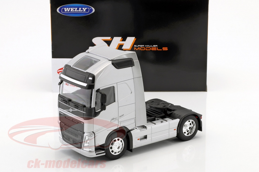 Welly 1:32 Volvo FH (4x2) Sattelzugmaschine Baujahr 2016 silber ...