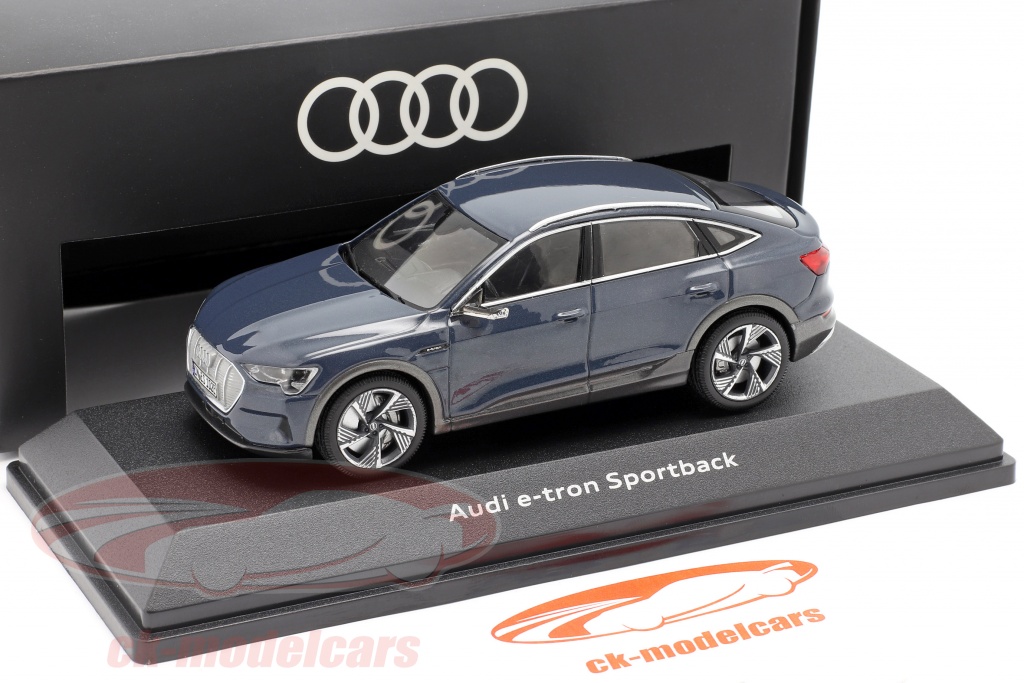 iScale 1:43 Audi e-tron Sportback year 2020 plasma blue 5012020032 ...